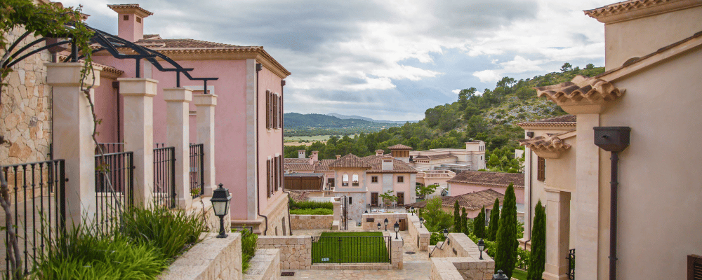 What to pack in your conference survival kit bag.