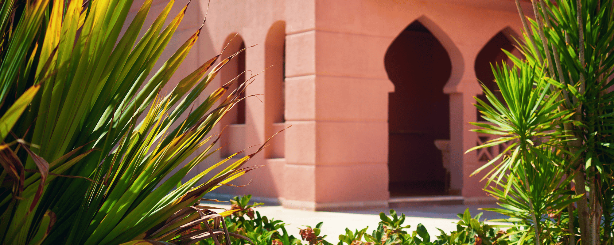 12 top luxury properties for all-inclusive corporate retreats.