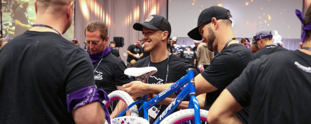 Why corporate team building matters at conferences + how to get it right.