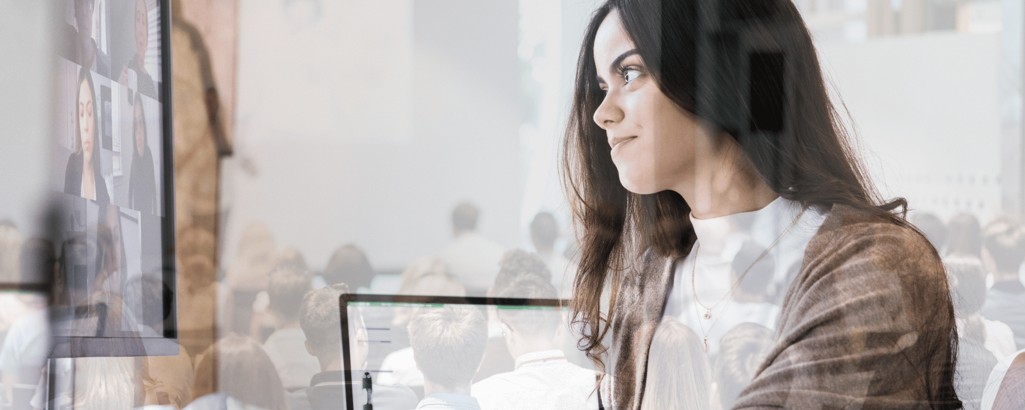 How to Plan a Hybrid Event Successfully: 6 Key Tips